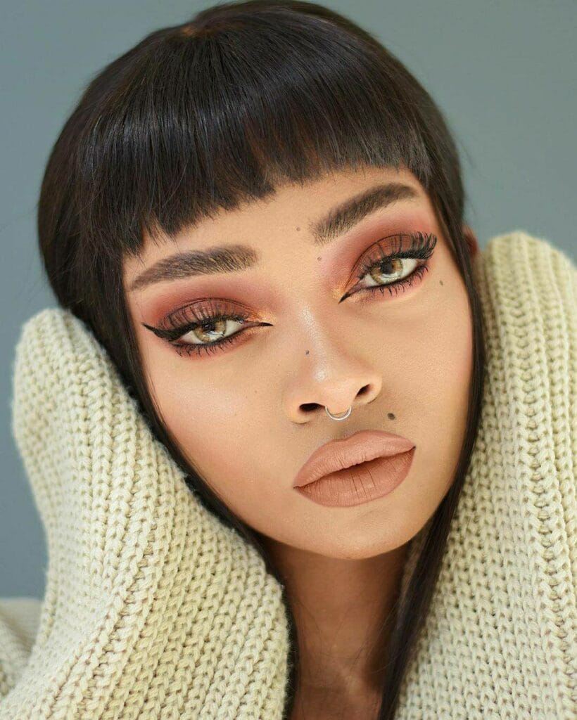 How to Re-create a Bold Makeup Look Yourself