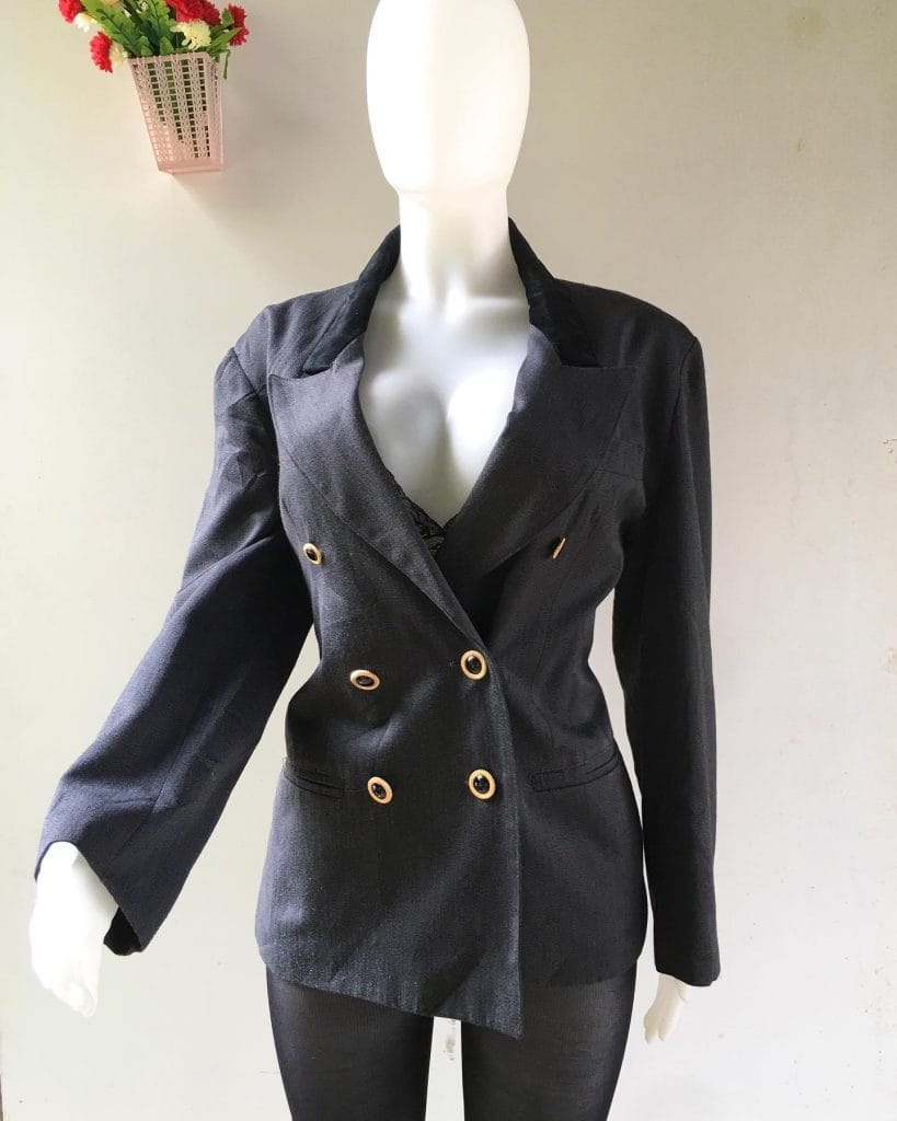 5 Outrageously Cool Ways to Style Your Ripped Jeans and Stand Out in ...