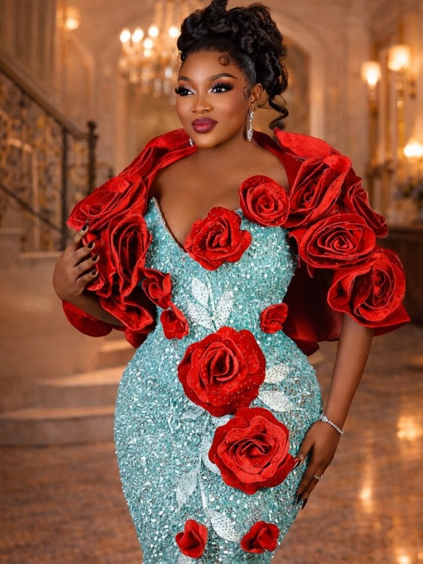 Papaya Ex Serves Regal Glam in a Bold Turquoise and Red Rose ...